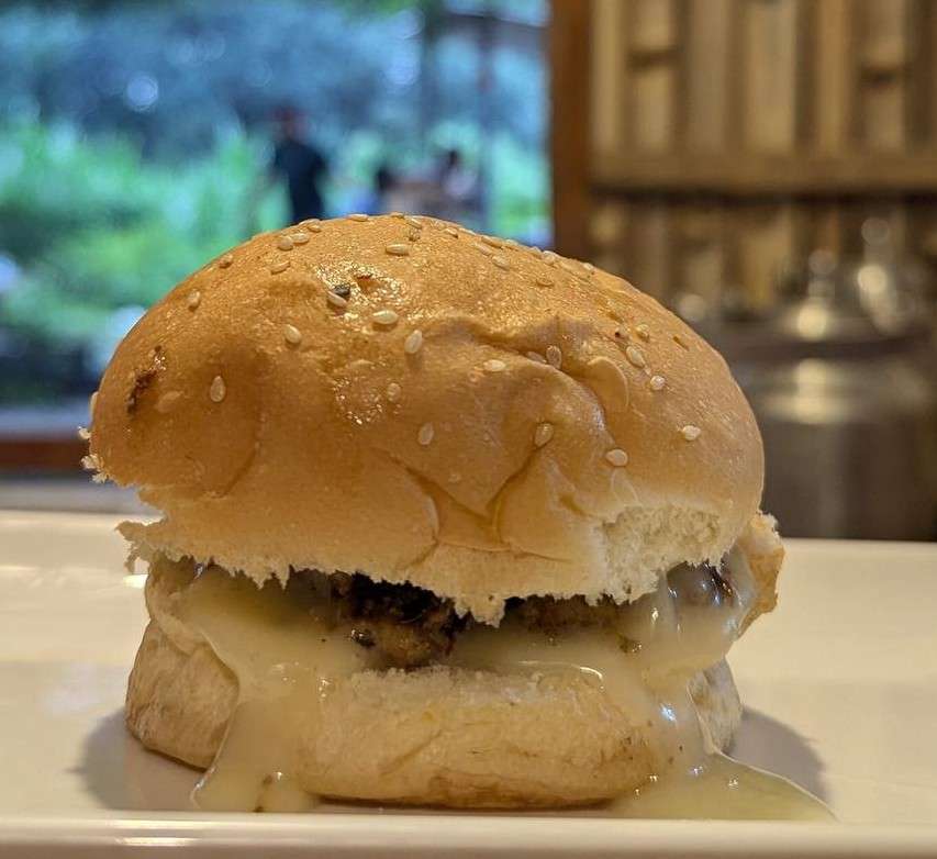 Student Burger – Arch Counter – FoodishBD